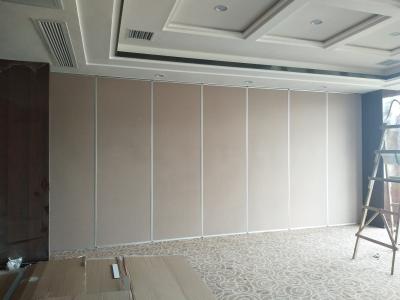 Cina Facendo scorrere la pista di alluminio divida i divisori smontabili del fono assorbente di altezza delle pareti/4m in vendita