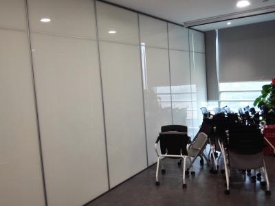 Cina Rivestimento di alluminio piegante mobile della melammina della struttura del sistema del muro divisorio in vendita