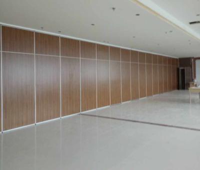 China 4m de Murenmdf van de Hoogte Opereerbaar Akoestisch Glijdend Verdeling Raad + Aluminiummateriaal Te koop