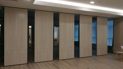 Cina Suono del bordo di gesso della cima del MDF che rinforza il muro divisorio pieghevole Malesia per la sala da ballo in vendita