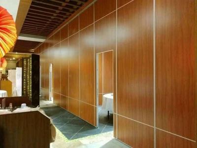 Cina Muri divisori acustici del pannello unico pieghevole per auditorium decorativo in vendita