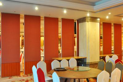 Cina Muri divisori pieganti insonorizzati mobili per il ristorante e l'hotel in vendita