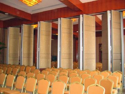 中国 多色の音の証拠の仕切り、機能ホールのための商業用操作可能な仕切りシステム 販売のため