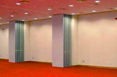 Cina Bene mobile materiale decorativo che fa scorrere i muri divisori per il sistema d'attaccatura superiore della sala riunioni in vendita