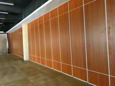 China Assoalho à parede de separação móvel da sala de conferências do teto com superfície da melamina do MDF à venda