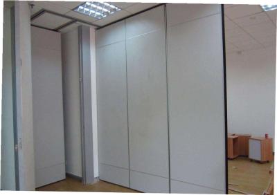 China Instalação fácil deslizante da largura da parede de separação 1300mm do escritório de alumínio da superfície da melamina do quadro à venda
