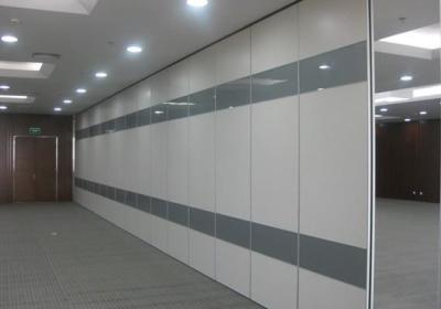 Cina Pavimento a colore su misura Singapore piegante acustico del sistema dei muri divisori del soffitto in vendita