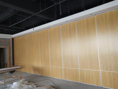 Cina Multi sistema del muro divisorio del ristorante di colore con il carrello di alluminio che fa scorrere le porte di piegatura in vendita