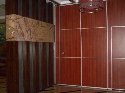 China Custom Color Acoustic Office Partition Wall / Sliding Door Wooden Folding Partition Doors for sale