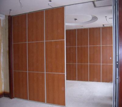 China Sala da função que desliza paredes de separação/que pendura paredes móveis acústicas do sistema à venda