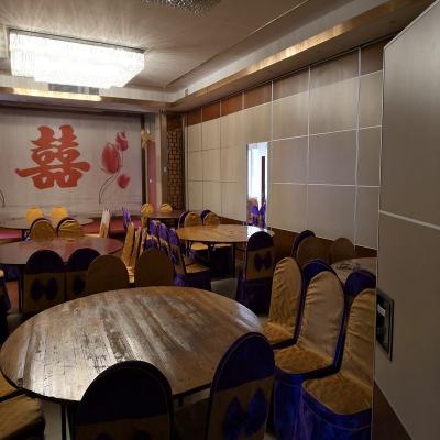 Cina Muri divisori scorrevoli appesi superiori con le rotaie del soffitto/pannelli di parete mobili in vendita