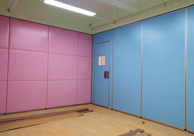 Cina Muro divisorio insonorizzato commerciale dell'ufficio di multi colore di meno altezza di di 4m in vendita