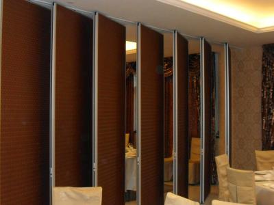 Cina Muri divisori insonorizzati pieganti dell'ufficio dell'auditorium con il sistema d'attaccatura flessibile in vendita