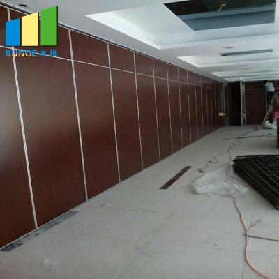 Cina Divisore interno acustico dei muri divisori del tessuto insonorizzato del MDF per l'hotel in vendita