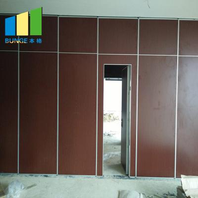 Cina Muri divisori pieganti mobili del bordo durevole del MDF per la gamma ritrattabile 22.5mm dell'hotel in vendita