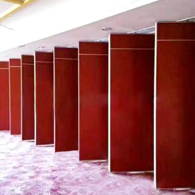 Cina Rivestimento mobile sprofondante del MDF che piega i muri divisori acustici per l'hotel di Corridoio di banchetto in vendita