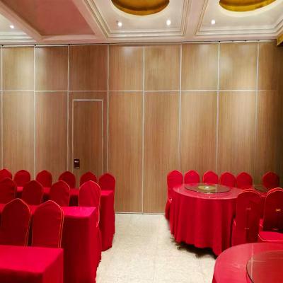 中国 レストランの病院の体育館のための折る移動可能な隔壁を滑らせる防音部屋ディバイダー 販売のため