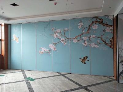 Cina Muri divisori mobili di legno sprofondanti del cuoio della pittura del paesaggio per l'hotel in vendita