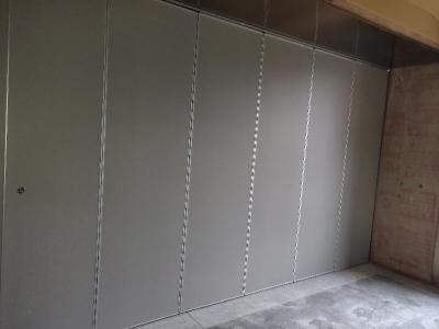 Cina Ufficio acustico del divisorio della pista mobile materiale insonorizzata della parete che piega facendo scorrere il muro divisorio in vendita
