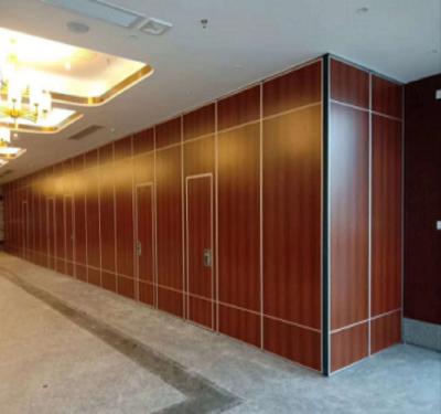 Cina Muri divisori scorrevoli di legno mobili acustici facili da operare in vendita