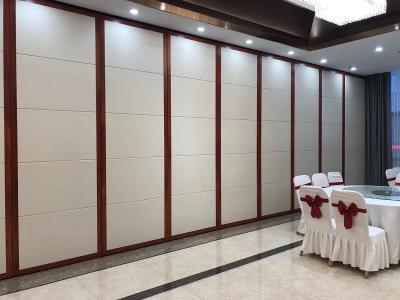 Cina Muri divisori pieganti di legno mobile della decorazione dell'ufficio per la multi funzione Corridoio in vendita