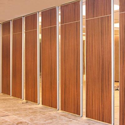 Cina Porte mobili insonorizzate che fanno scorrere la superficie di legno ISO9001 dei muri divisori in vendita