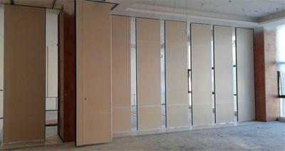 Cina MDF piegante dei muri divisori dell'ufficio con il bene durevole materiale della melammina in vendita