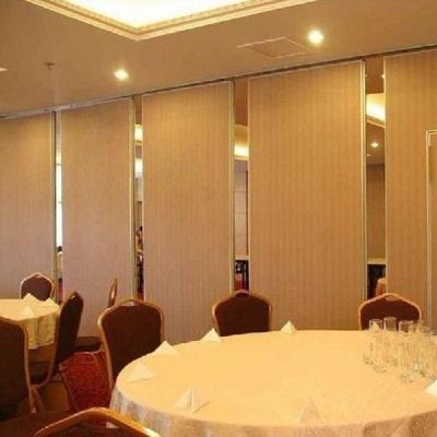 Cina Muri divisori mobili di legno portatili dell'ufficio interno di funzione con il sistema di pista di alluminio in vendita