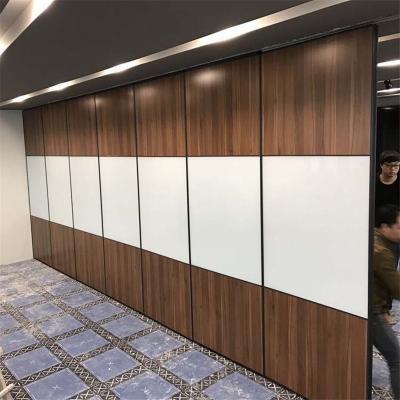 Cina Muri divisori mobili del piatto della cima del doppio del compensato di isolato nell'ambito del controsoffitto in vendita