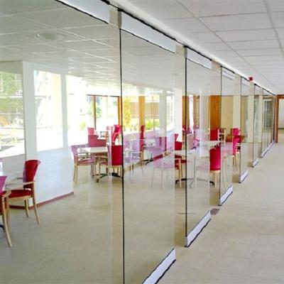 Cina Muri divisori mobili che piegano divisore in vetro di alluminio frameless di vetro in vendita