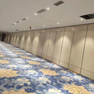 China As paredes de separação de dobramento personalizaram a separação da parede do apartamento do divisor de sala com o Acosutic para o corredor da entrada à venda