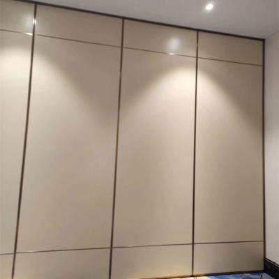China As paredes de separação de dobramento personalizaram a separação da parede do apartamento do divisor de sala com o Acosutic para o corredor da entrada à venda