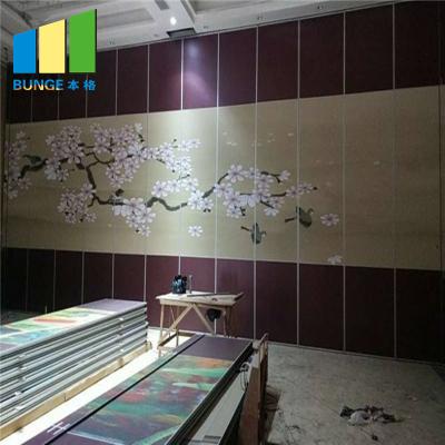 Cina Muro divisorio mobile del fono assorbente del portello scorrevole della Malesia per il ristorante in vendita