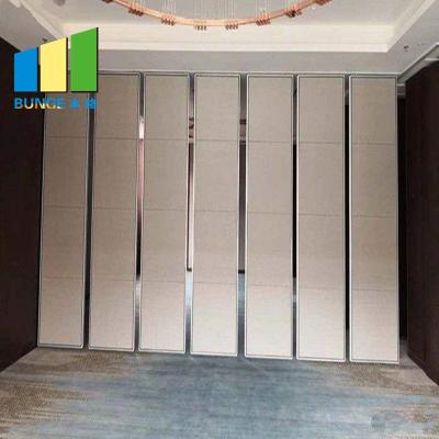 China Paredes de separação deslizantes dobráveis retráteis móveis de DIY para multi - sala da função à venda