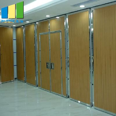 Cina Muri divisori scorrevoli pieganti acustici di legno mobili dell'India per auditorium in vendita