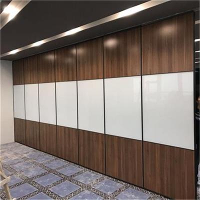 Cina Muri divisori mobili della parete mobile esteriore di banchetto che dividono per la sala riunioni di funzione in vendita