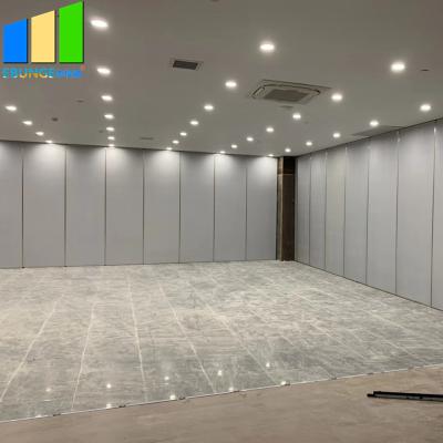 China 500 Verdelingen die van het Breedte Correcte Bewijs MDF Verdelings Bewegende Muur met Aluminiumkader vouwen Te koop