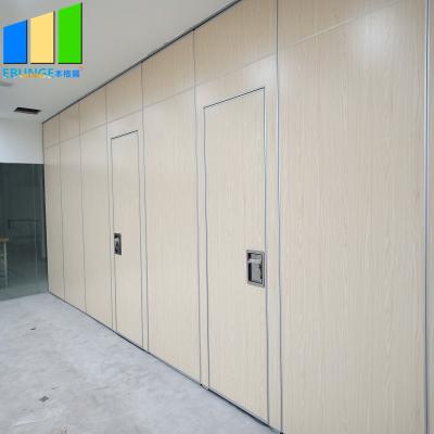 China Commercial Sound Proof Partitions / Wooden Sliding Wall Partition Door Japanese Room Divider for sale
