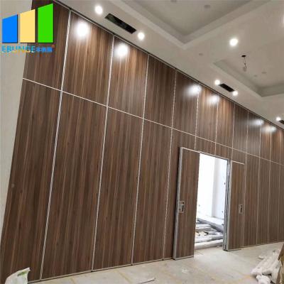 Cina Divisioni semplici del fono assorbente che fanno scorrere il tipo mobile 65 della Malesia del muro divisorio della struttura di alluminio per l'hotel in vendita