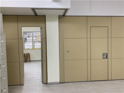 中国 オフィス部屋の音響の紙表紙両側の移動可能な滑走の隔壁 販売のため