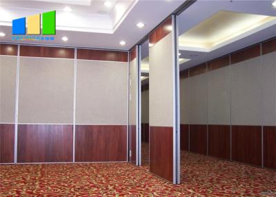 Cina La piegatura del fono assorbente della sala da ballo divide il muro divisorio di legno mobile per le sale in vendita