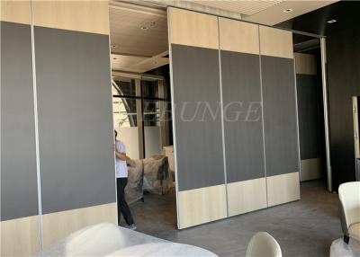 Cina Spessore operabile d'attaccatura superiore della divisione 65mm della melammina del divisorio dei pannelli in vendita