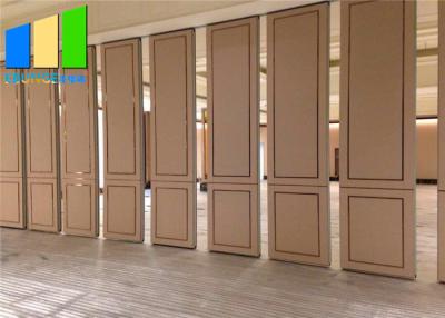 Cina Separazione del fono assorbente del MDF della sala riunioni che piega i muri divisori mobili in vendita