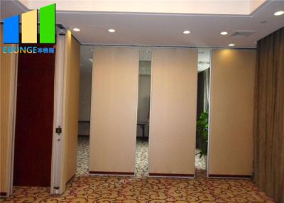 China Laminate Veneer Sound Proof High Folding Partition Walls For Office Classroom à venda