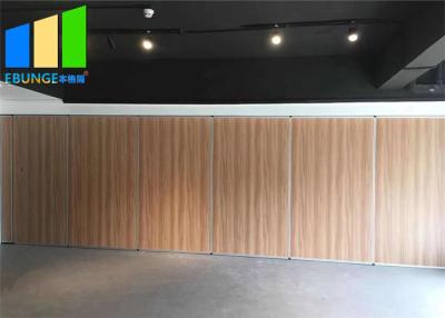 China Gemakkelijk om Commerciële de Muren van Conferentiehall acoustic folding room partition in werking te stellen Te koop