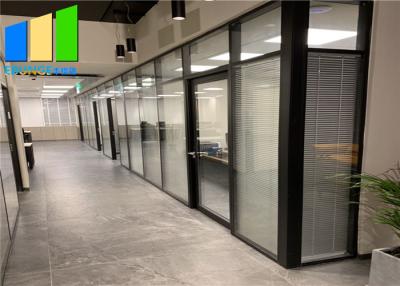 Cina Double Tempered Glass Aluminum Frame Fixed Office Partition For Conference Center in vendita