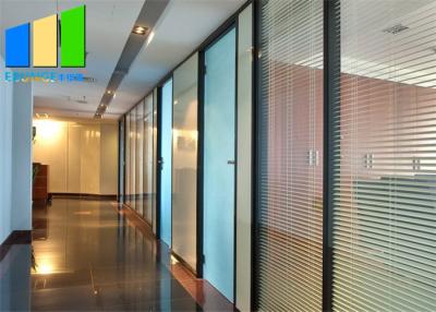China Geluiddichte van de de Verdelingsmuur van het Bureau Demonteerbare Glas het Systeem Amerikaanse Norm Te koop