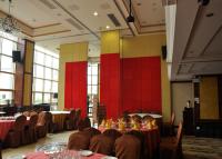 China Aluminum Sliding Folding Partition Walls 500-1230mm Panel Width 2000-4000mm Height for sale