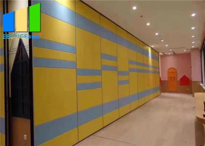 China Parede insonorizada de dobramento operável manual superior da separação para a sala da função à venda