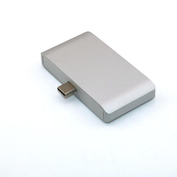 Un câble sans fil 3 en 1 alimenté par USB multi-fonction 3.0 HDMI Hub